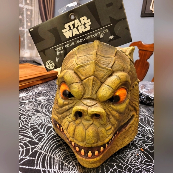 Holiday | New Star Wars Disney Bossk Deluxe Mask Limited Edition ...